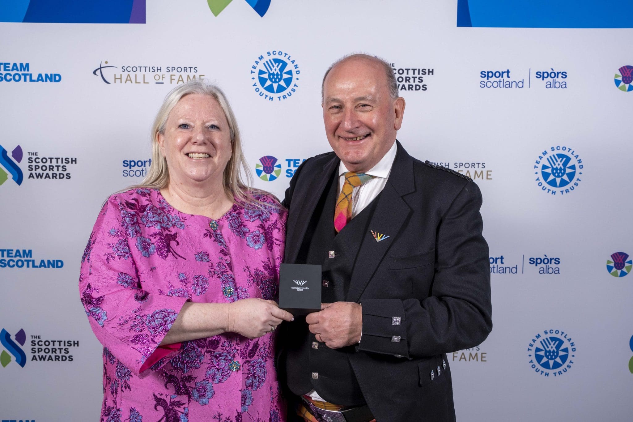 Michael Cavanagh Receives Commonwealth Order of Merit - Team Scotland